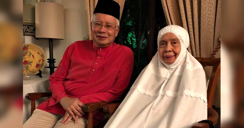 "Sedih tengok cara mereka melayan Najib" - Tun Rahah - Lobak Merah