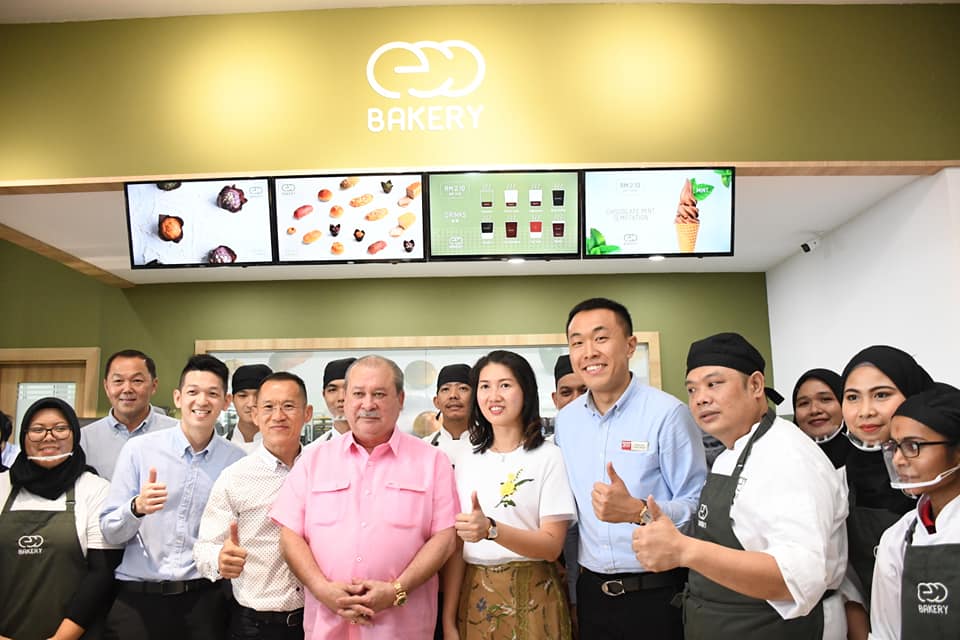 “Masuk nak beli 1 sekali terbeli 10” –Kedai Eco Shop Dah Ada Bakery Guys, Semua RM2.10 Je ...